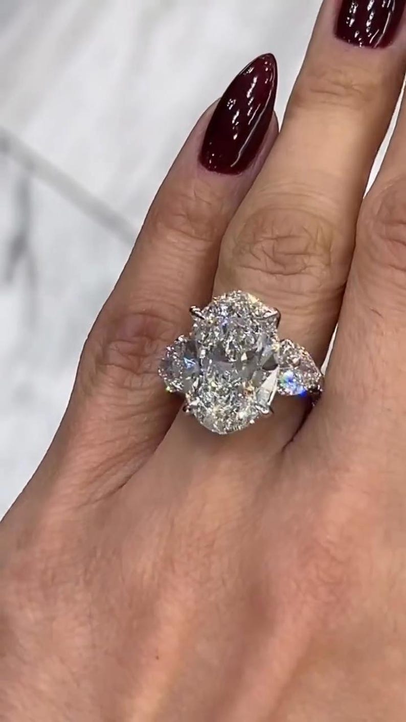 8ct Oval Lab Grown Diamond Engagement Ring: 14K Gold Solitaire, IGI ...