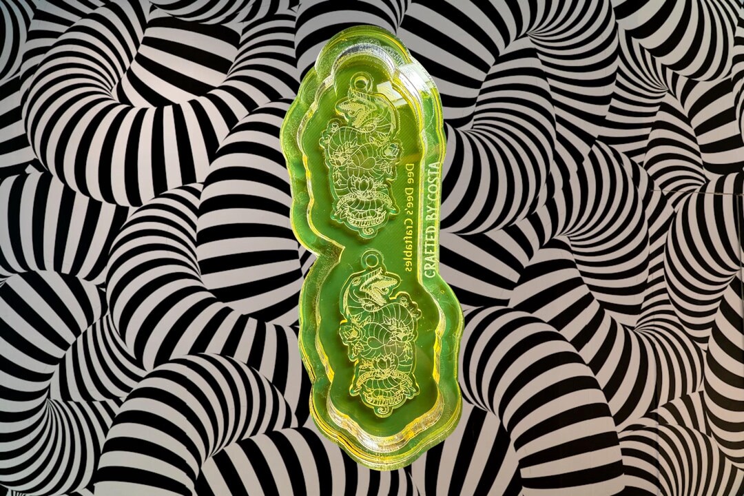 Beetlejuice Sandworm Silicone Mold: Resin Earrings, Keychain, Charm - Etsy