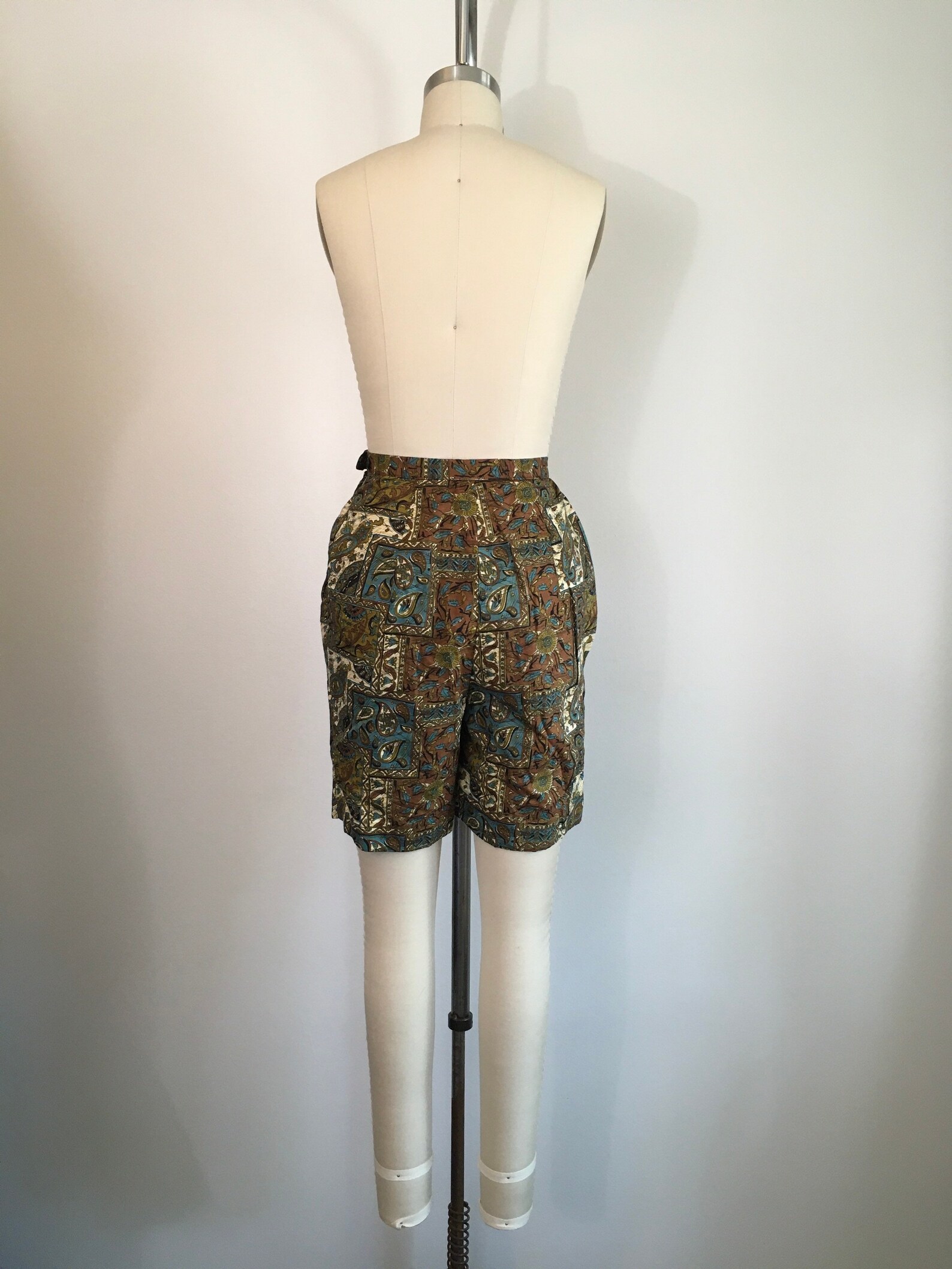 Vintage 1950s 1960s Jantzen Shorts 50s 60s Batik Print Shorts - Etsy