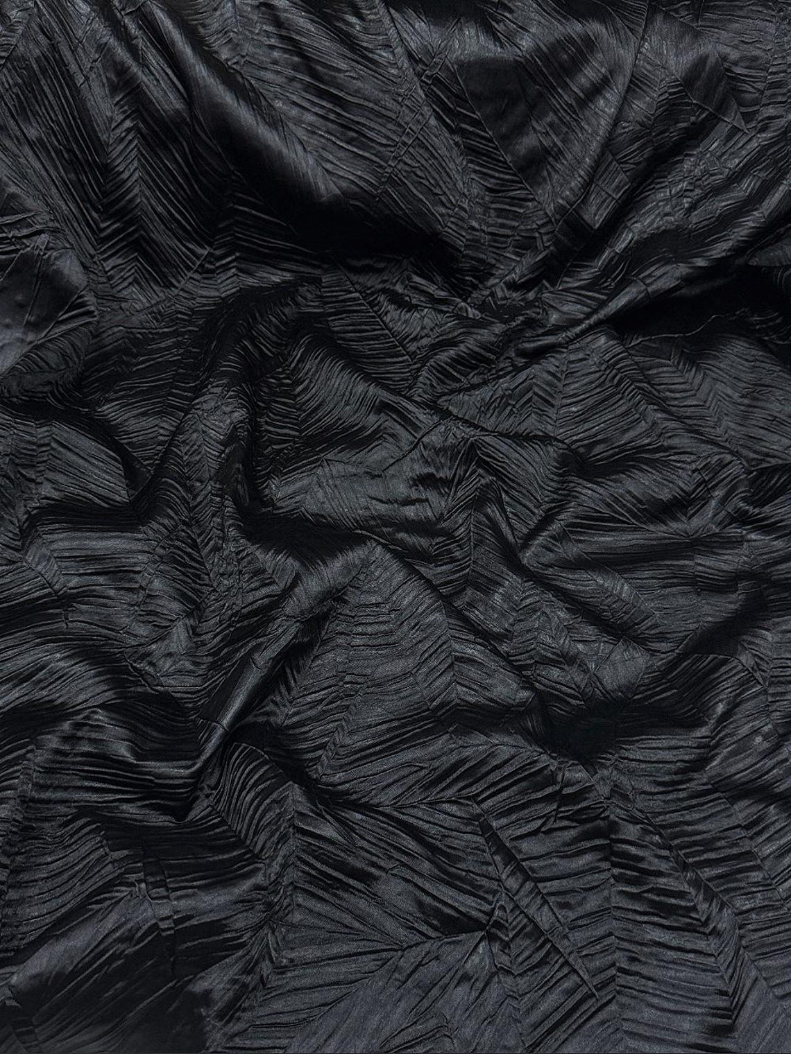 1.45 Meters Wide Black Glimmering Texture Concave Convex Pleat Fabric ...