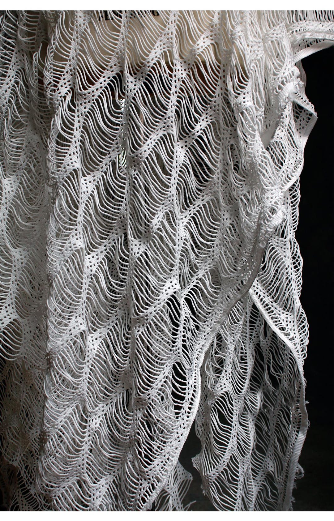 1,76 Meter breite Linie gestrickt Weiß Elastischer Fischnetz Stoff DIY ...