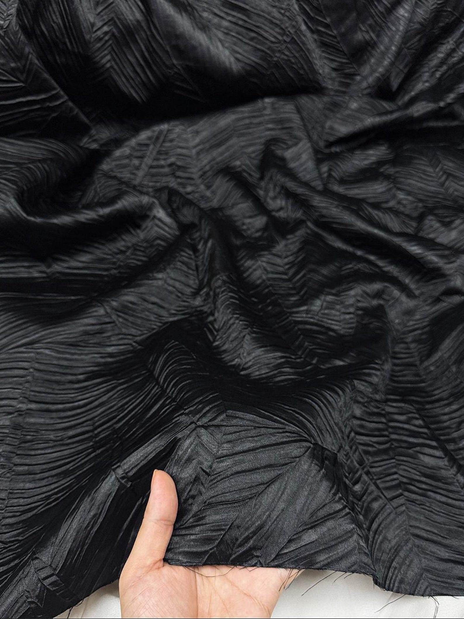 1.45 Meters Wide Black Glimmering Texture Concave Convex Pleat Fabric ...
