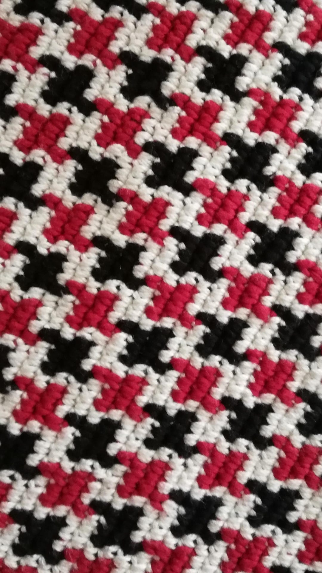 Houndstooth Pattern for Cross Stitch or Bargello | Classic Design ...