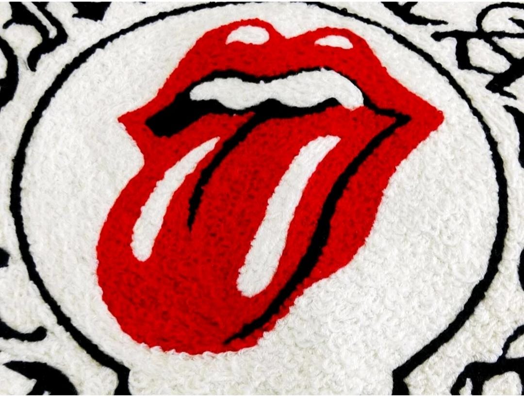 Hand Tufted Gothic Lips Round Rug | Hypebeast Style Wool Area Rug for ...