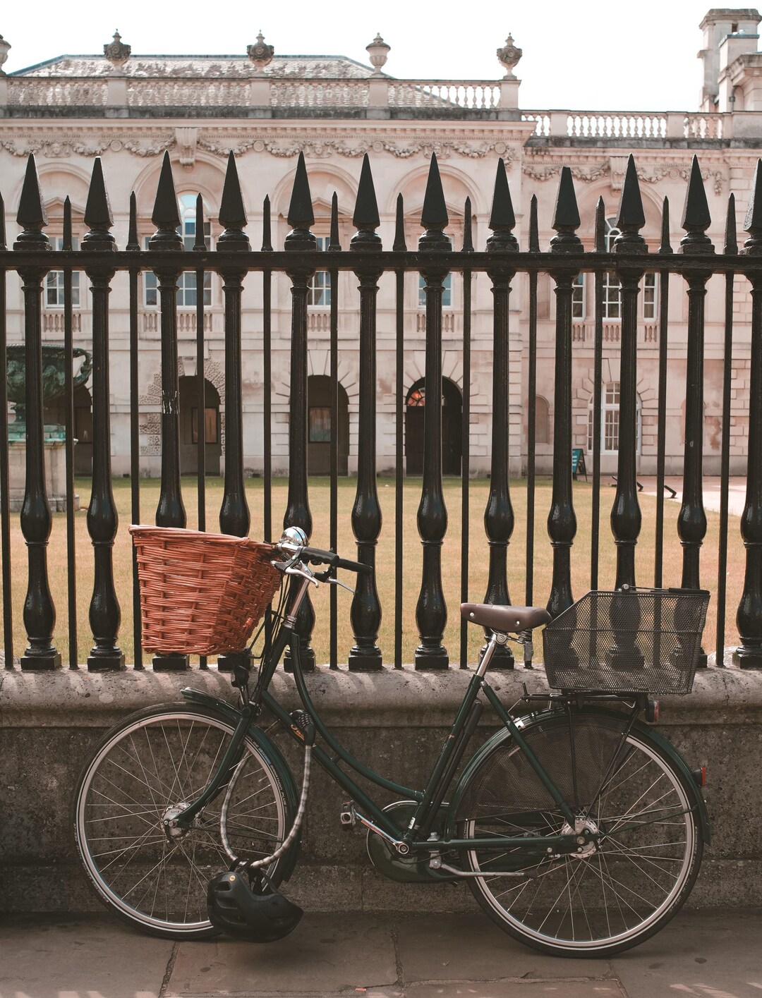 Traditional Cambridge Bicycle, Cambridge Photography, Bicycle ...
