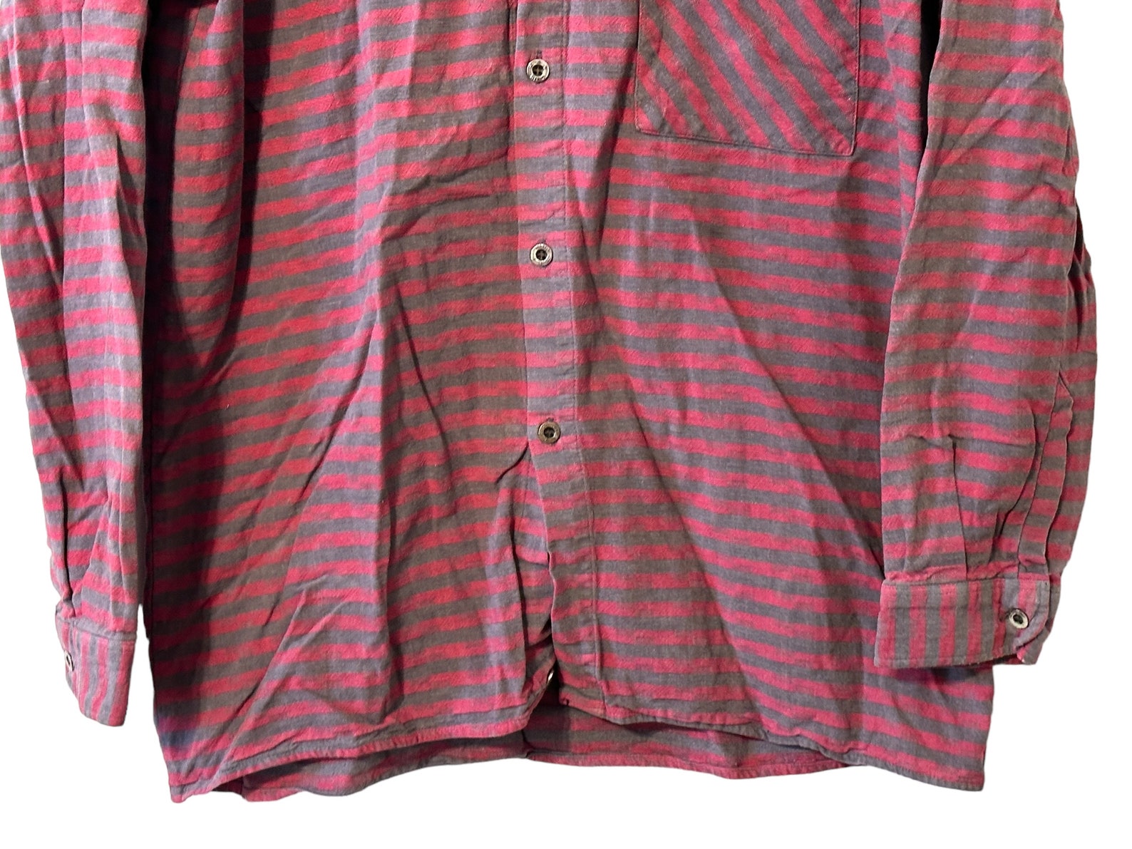 Striped Red and Gray Flannel Shirt Longsleeve Button Front With Pocket ...