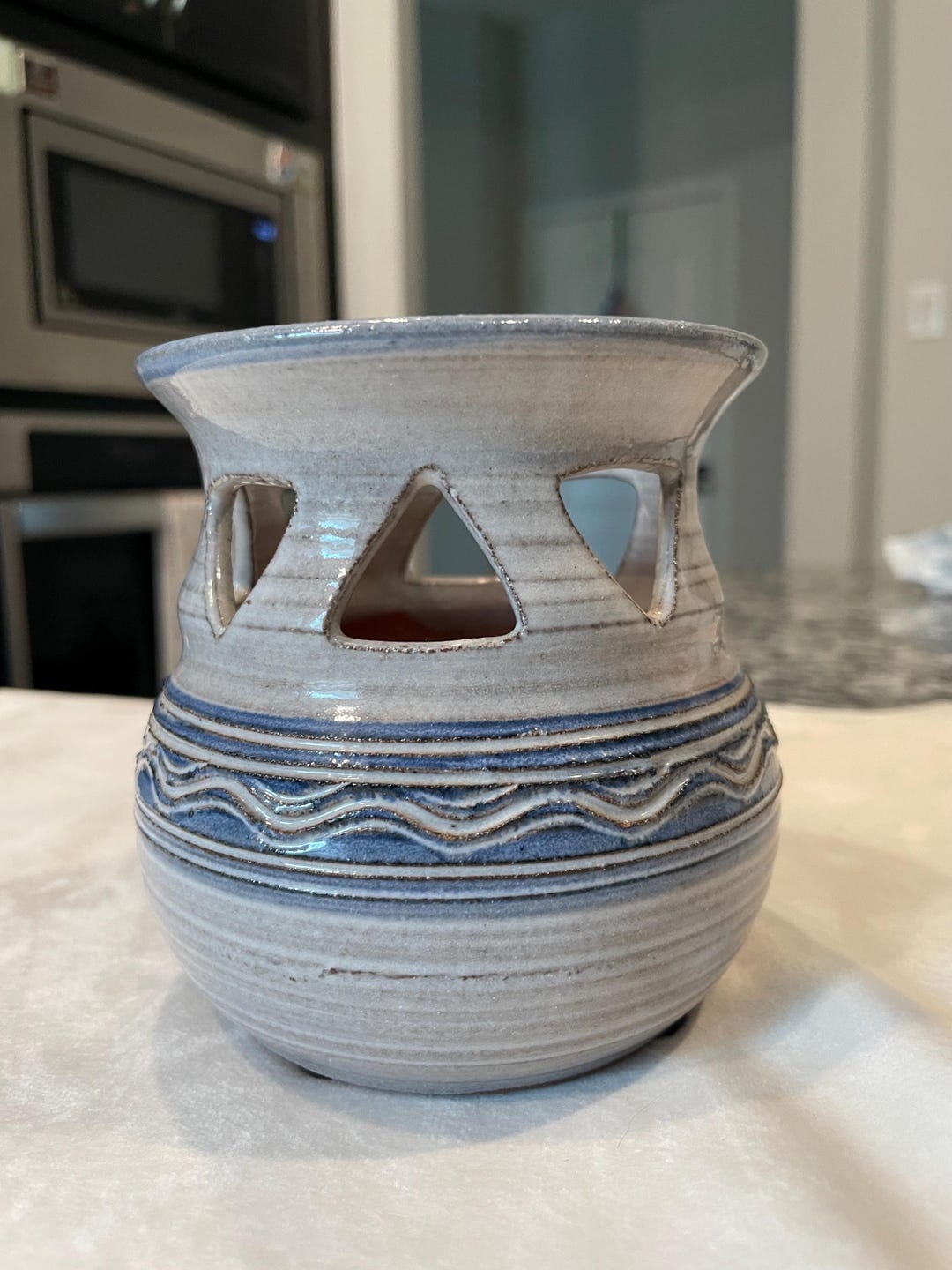 Mid-century Modern (MCM) Studio Art Pottery Table Top Vase Artisan ...