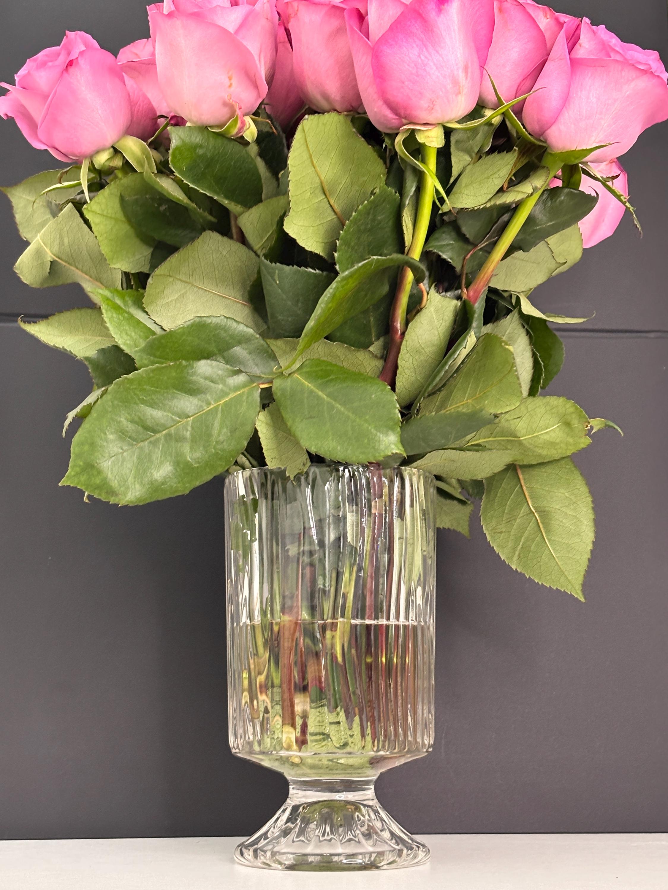 Glass Vase, Ribbed Clear Pedestal Vase for Bouquets, Elegant Home or ...