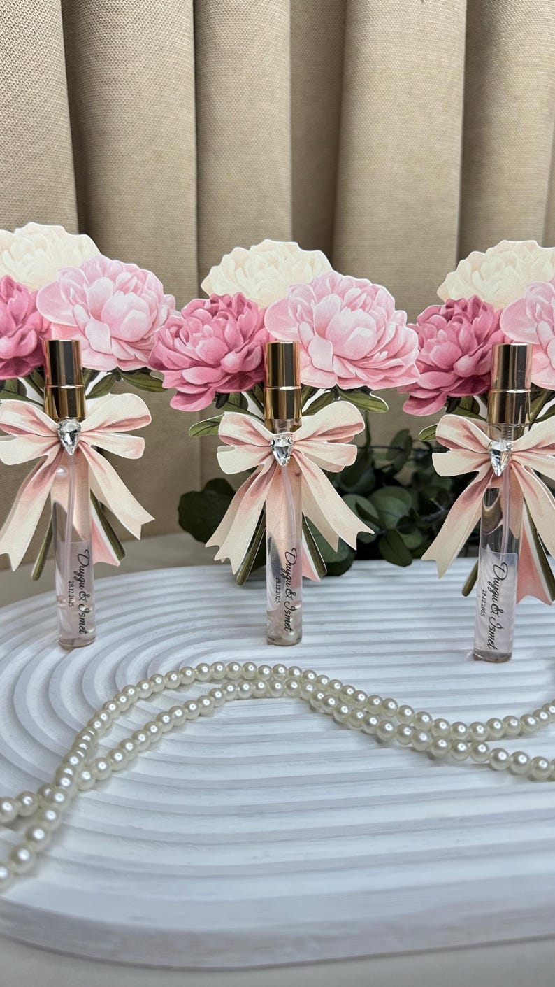 Wedding Favor Perfume Spray, Personalized Floral Guest Gift, Custom ...