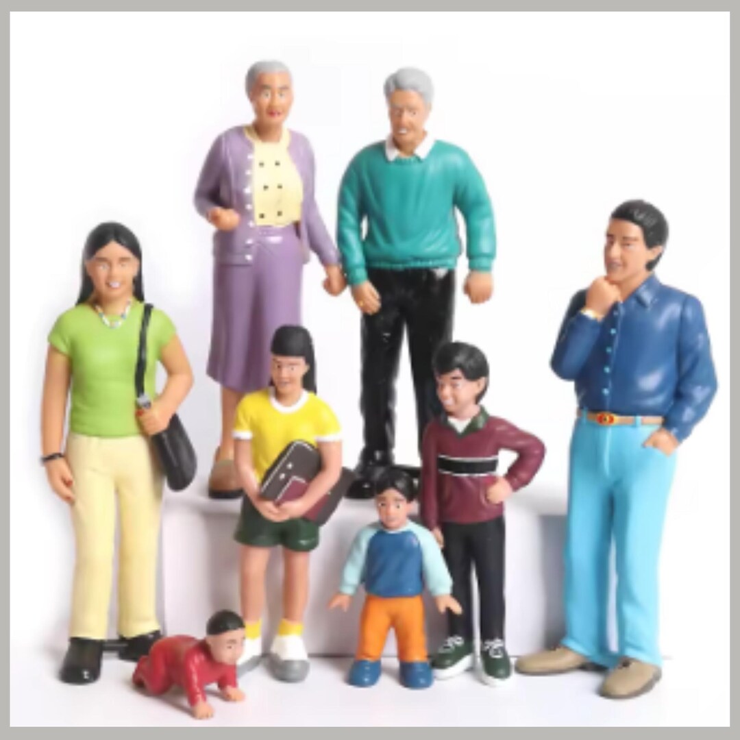 Mom Dad Kids and Grandparents Miniature People Figure, Multi ...