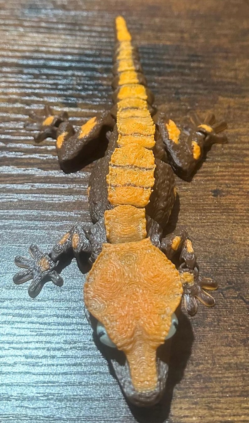 Articulated Crested Gecko Toy Orange and Brown Design Durable Plastic ...