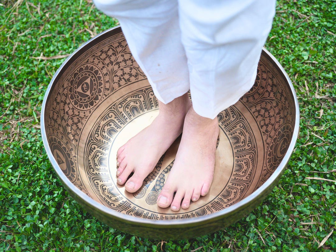 Handmade Buddha Feet Standing Singing Bowl: Large Chakra Healing ...
