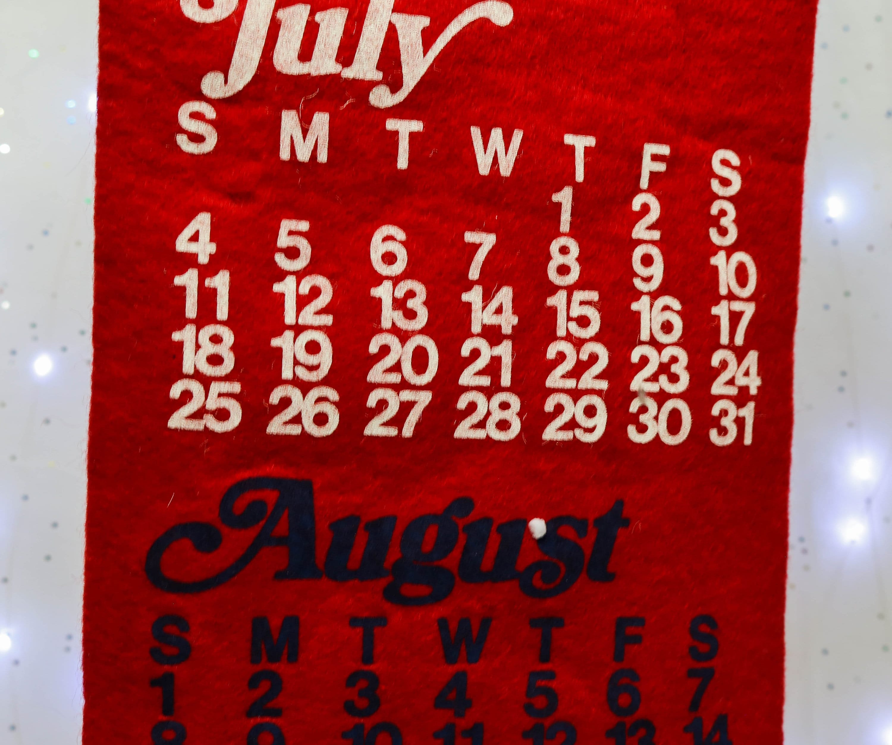 1976 Red, White & Blue Felt Pennant Calendar Mid-century Modern Font 63 ...