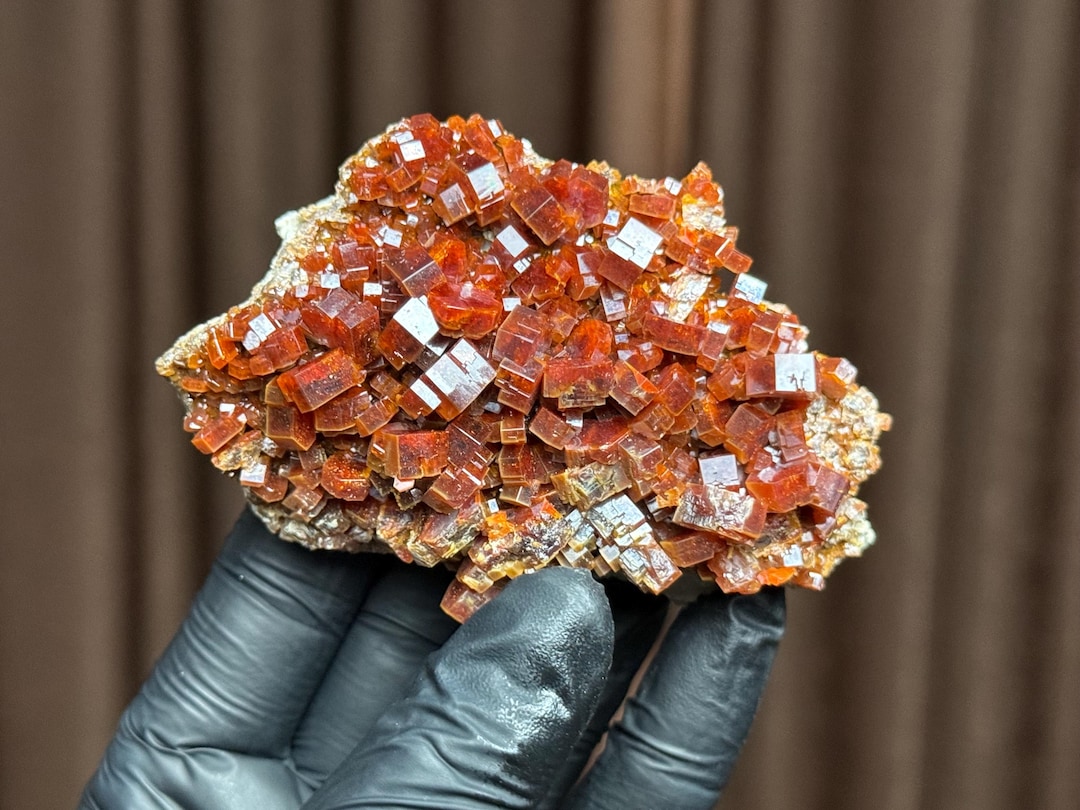 Moroccan Vanadinite Crystal Cluster – Red-orange Mineral Specimen - Etsy
