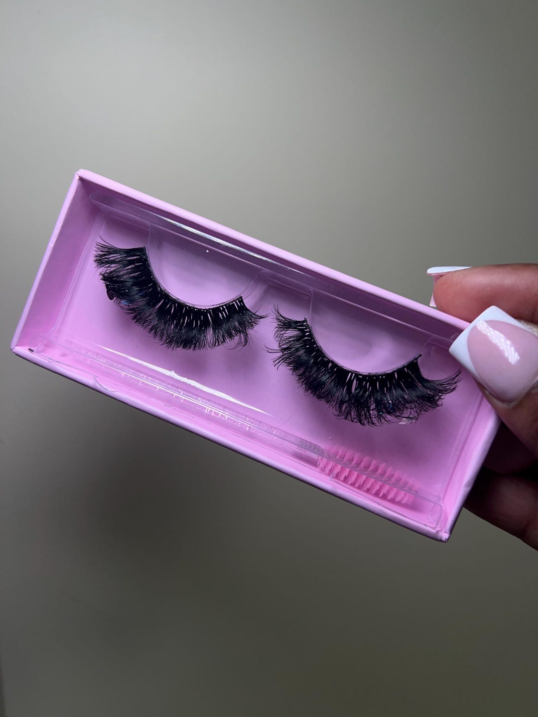 Wispy Custom Strip Lashes With a Heart Decal Lengths 11-16mm - Etsy
