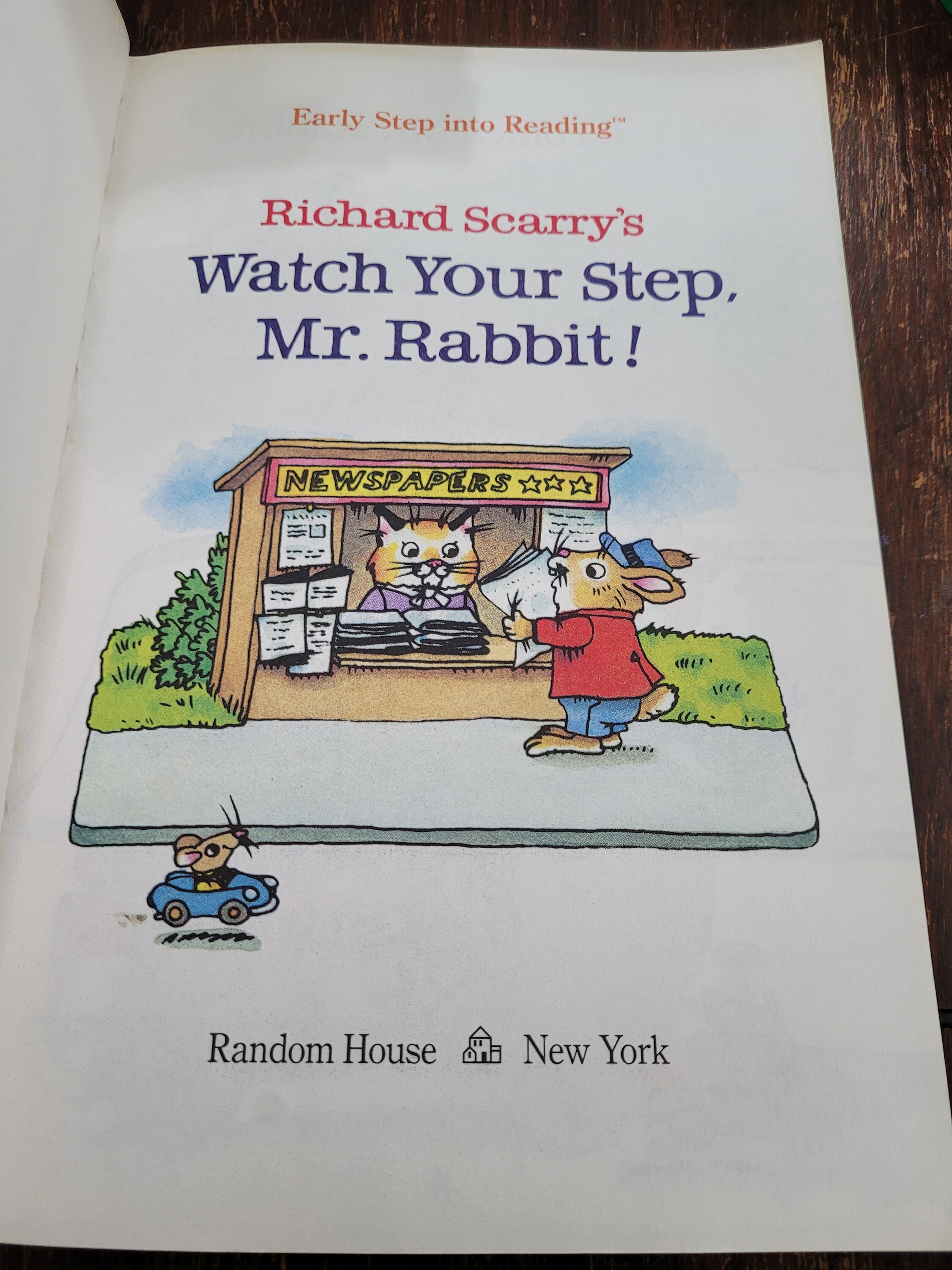 Richard Scarry's Watch Your Step, Mr. Rabbit Early STEP Into Reading ...