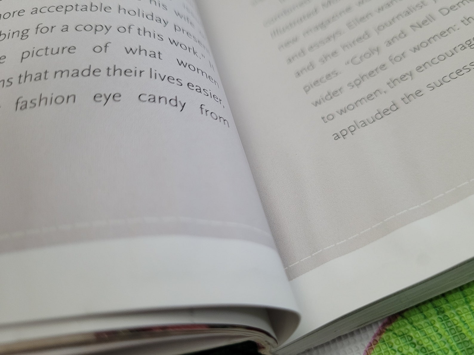 Sew Retro Book, A Stylish History of the Sewing Revolution by Judi ...