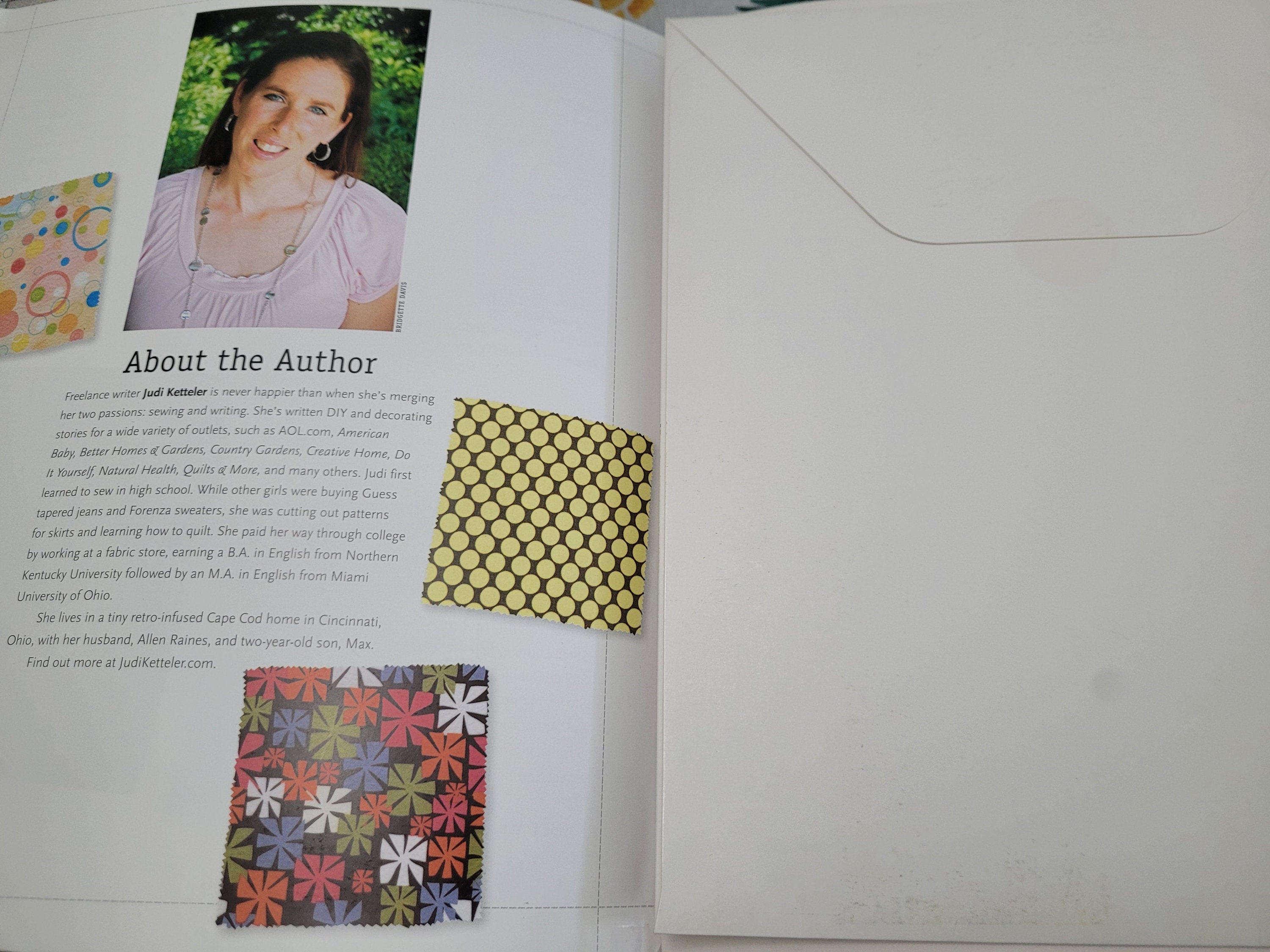 Sew Retro Book, A Stylish History of the Sewing Revolution by Judi ...