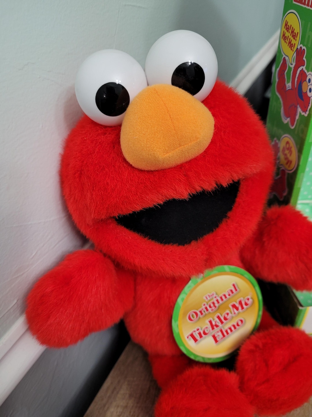 The Original Tickle Me Elmo by Fisher-price "only at Toys R Us" Version ...