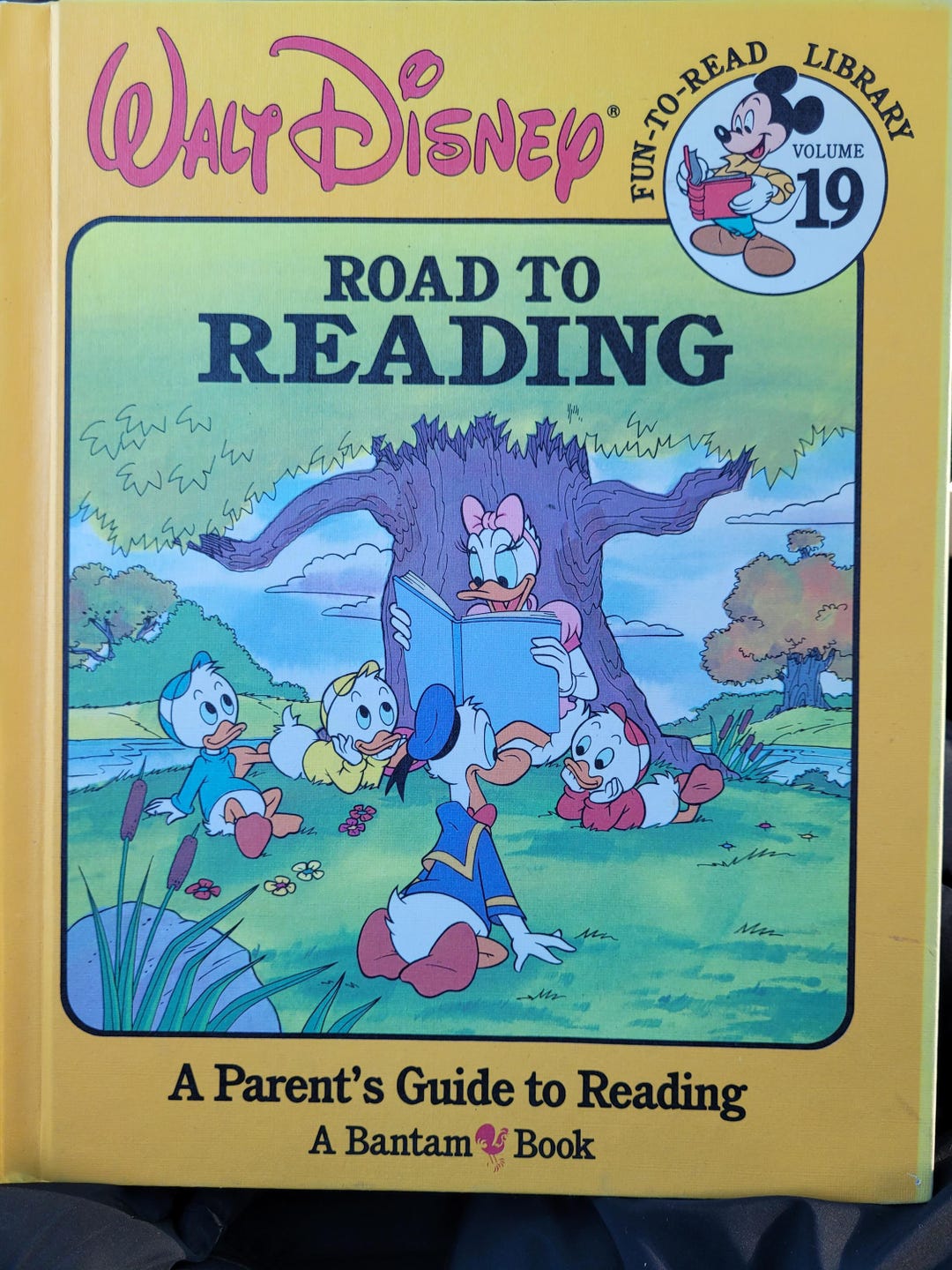 Walt Disney Book, Fun-to-read Library, Vol 19, Road to Reading Book, A ...