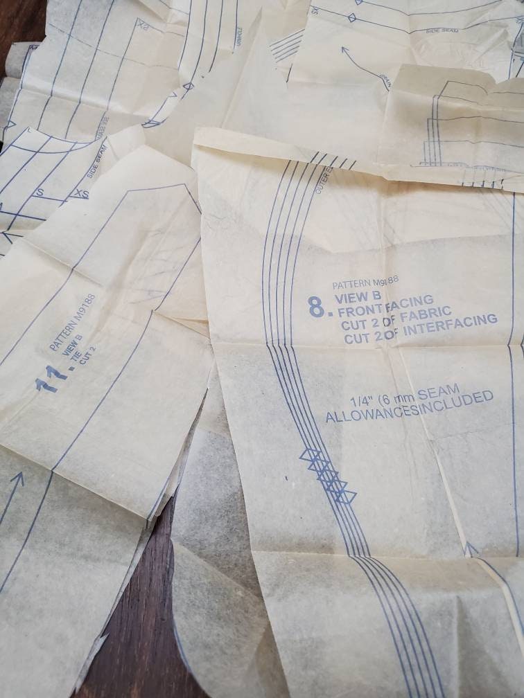 CUT: Easy Stitch 'n Save 9188 Pattern by Mccall's M9188, Misses' Blouse ...