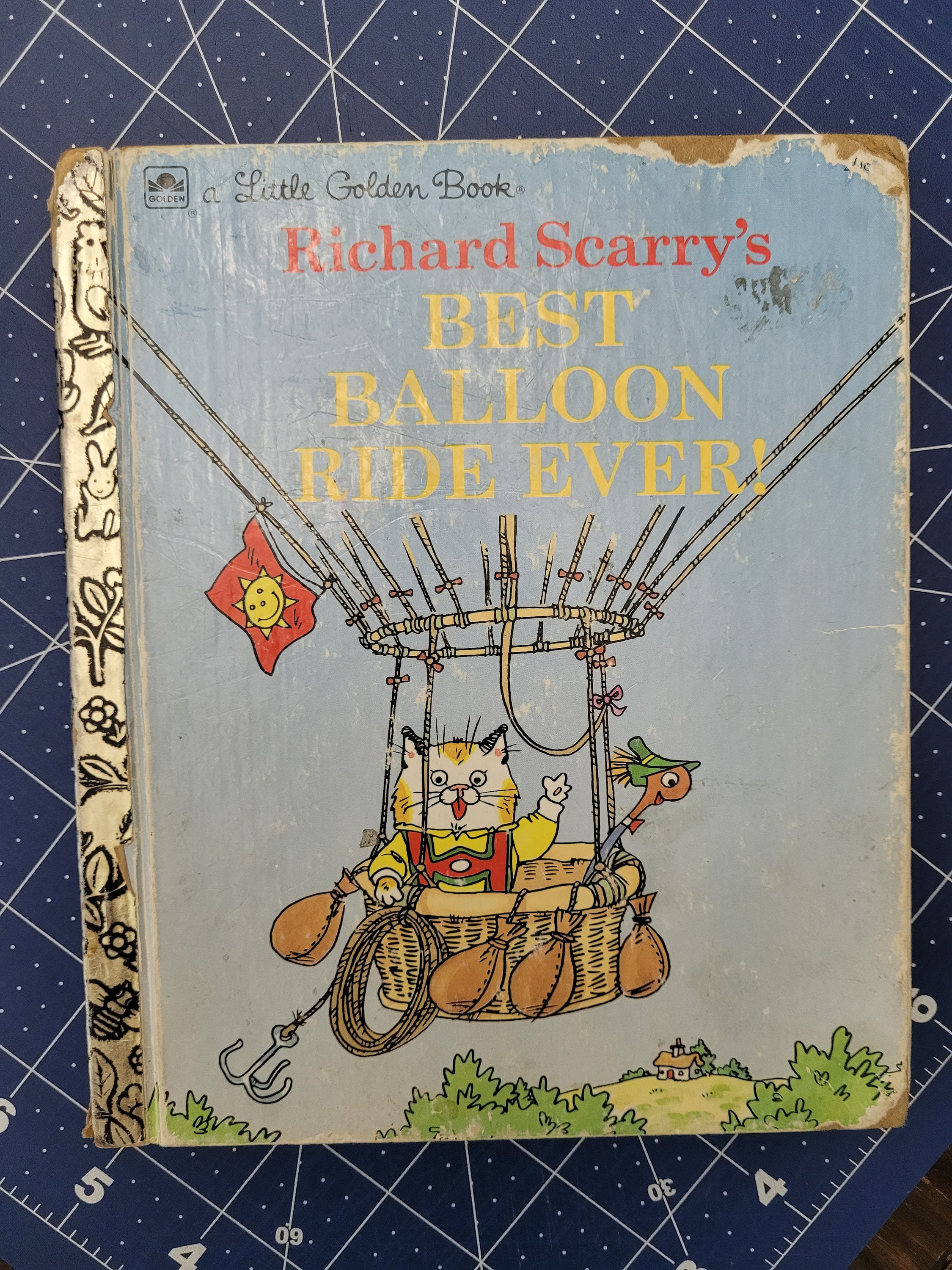 A Little Golden Book Richard Scarry's Best Balloon Ride Ever! 1990s ...