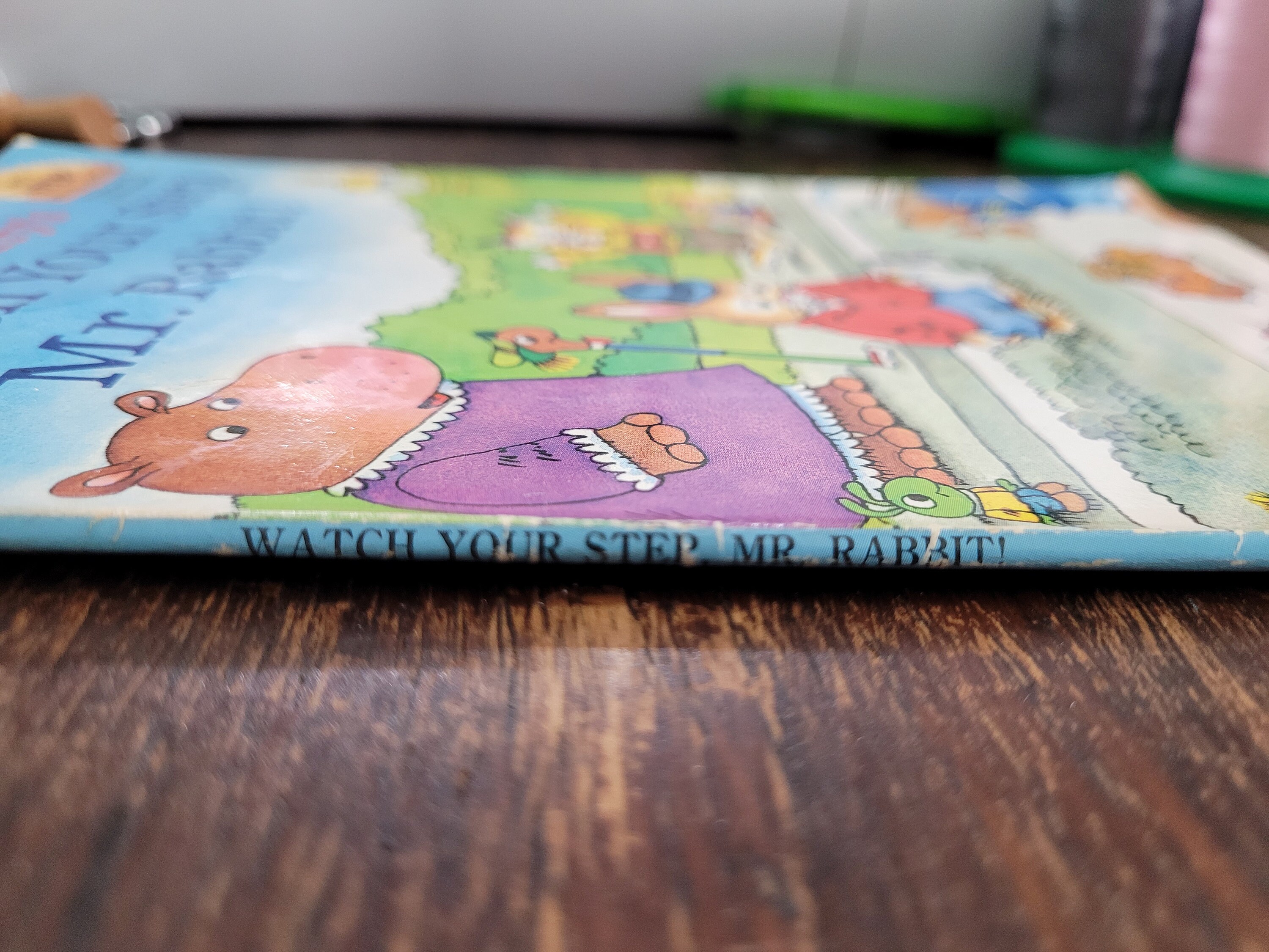 Richard Scarry's Watch Your Step, Mr. Rabbit Early STEP Into Reading ...