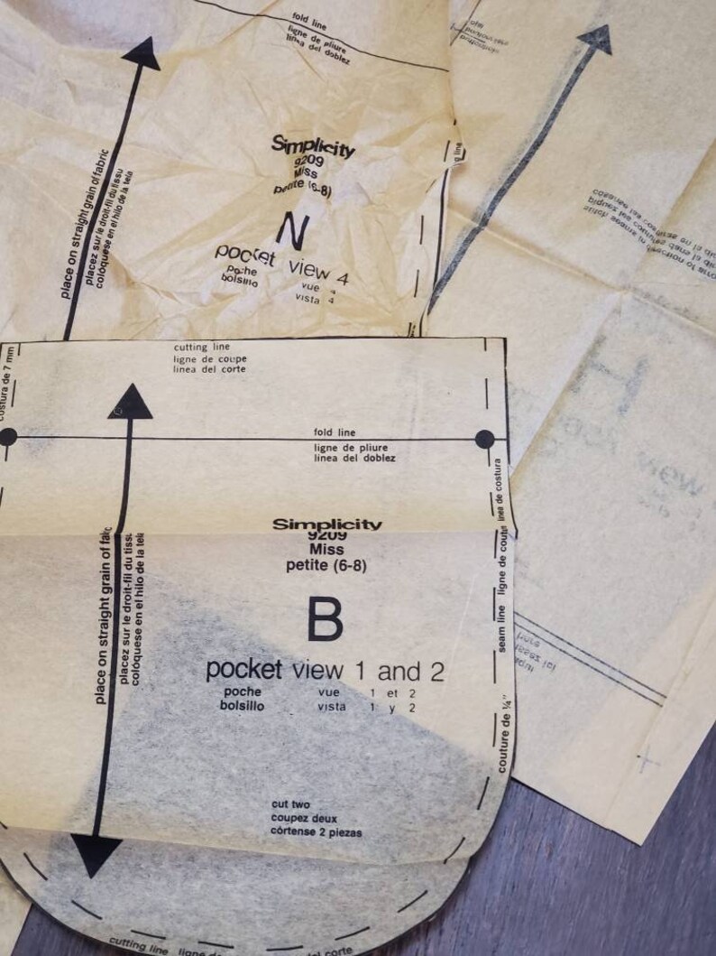 CUT: Simplicity 9209 Pattern, Misses Set of Aprons Pattern, Ladies ...