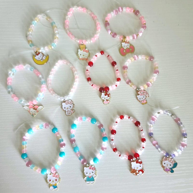 Hello Kittys Bracelet - Etsy