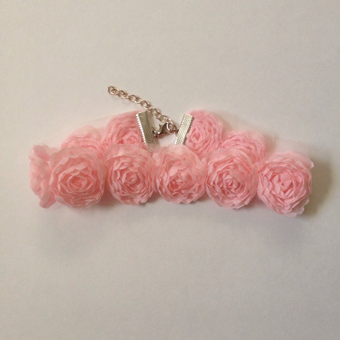 Light Pink Rosebud Choker _ Pink Floral Choker - Choker for Special ...