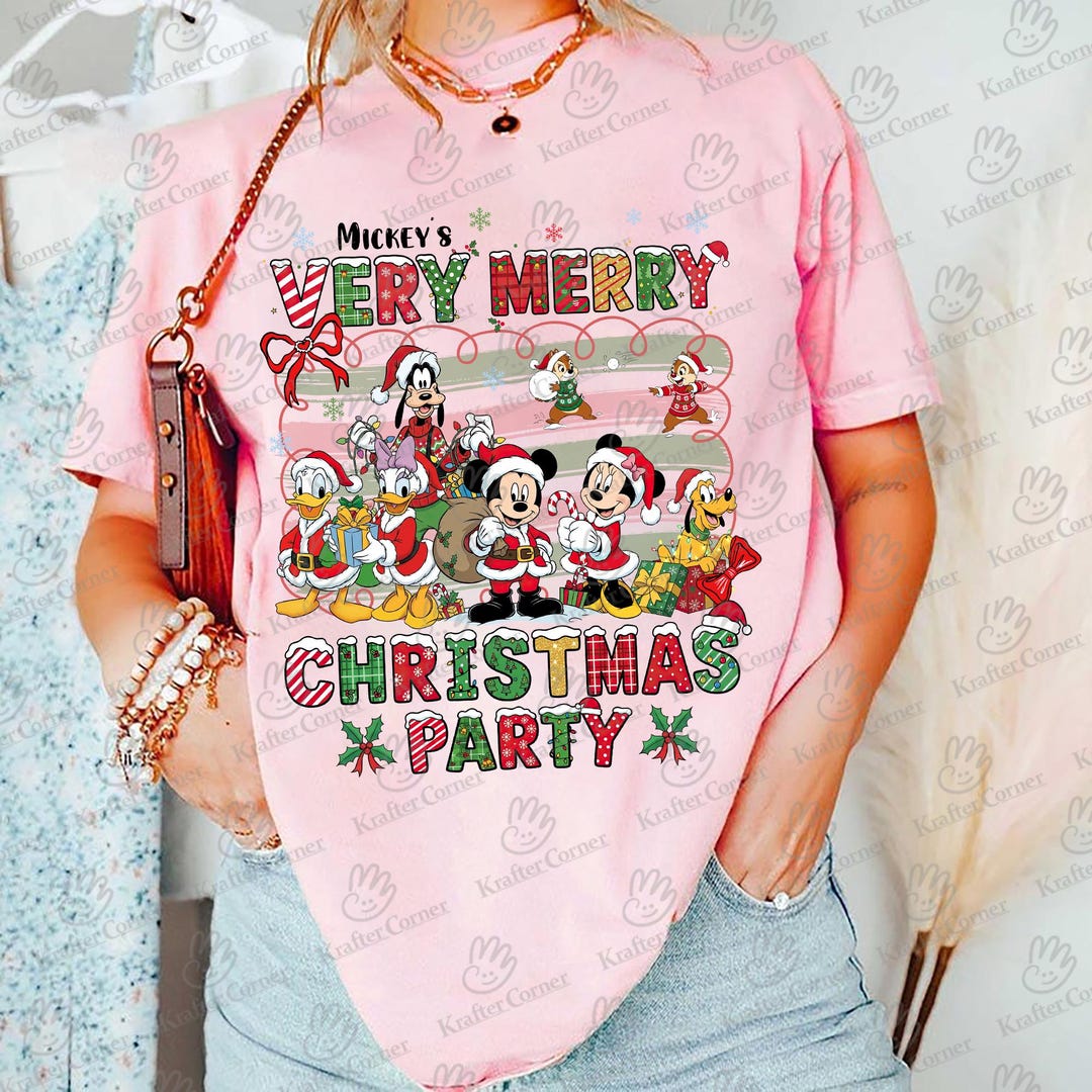 Mickey's Very Merry Christmas Party 2025 Png, Mickey & Friends Family ...