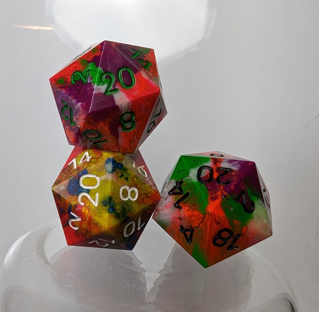Handcrafted Resin D20 Dice: Melted Crayon Swirl, Sharp Edge - Etsy