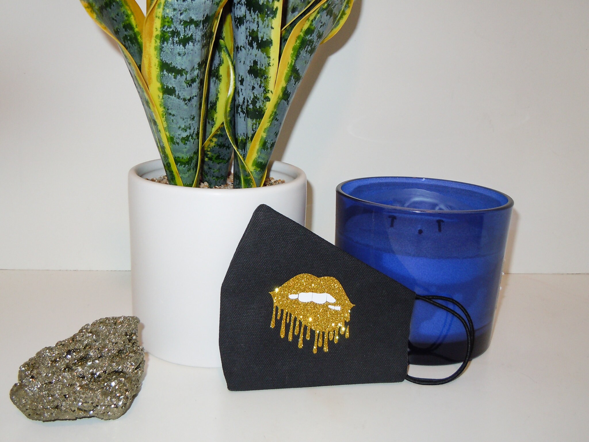 Gold Font Face Mask Lips Face Mask Custom Gold Glitter Face Mask ...