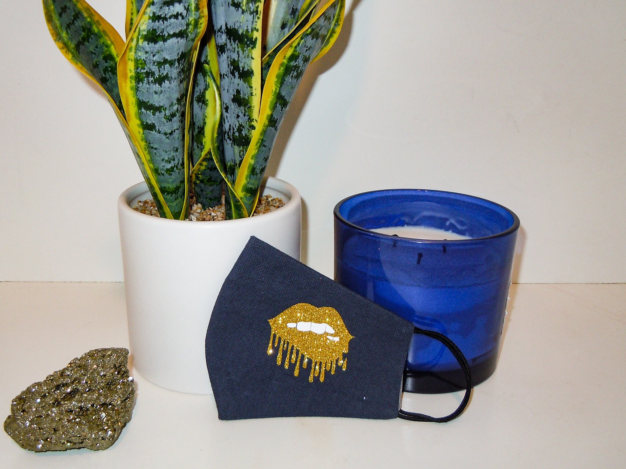 Gold Font Face Mask Lips Face Mask Custom Gold Glitter Face Mask ...