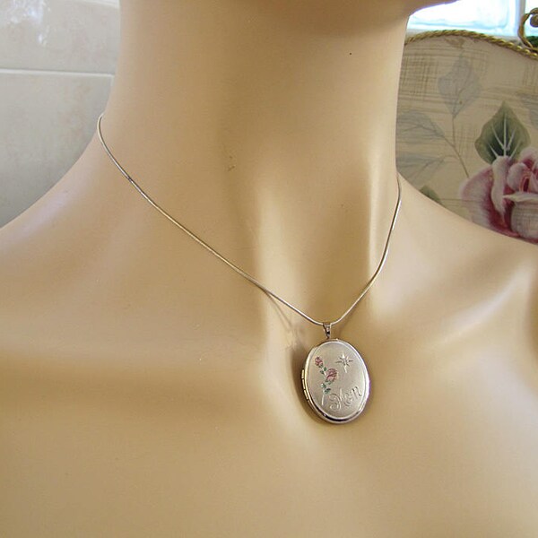 Mom Locket - Etsy