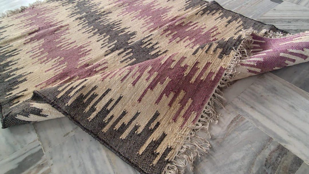 Handwoven Flat Weave Dari Rug – Boho Tribal Pattern Cotton Carpet for ...