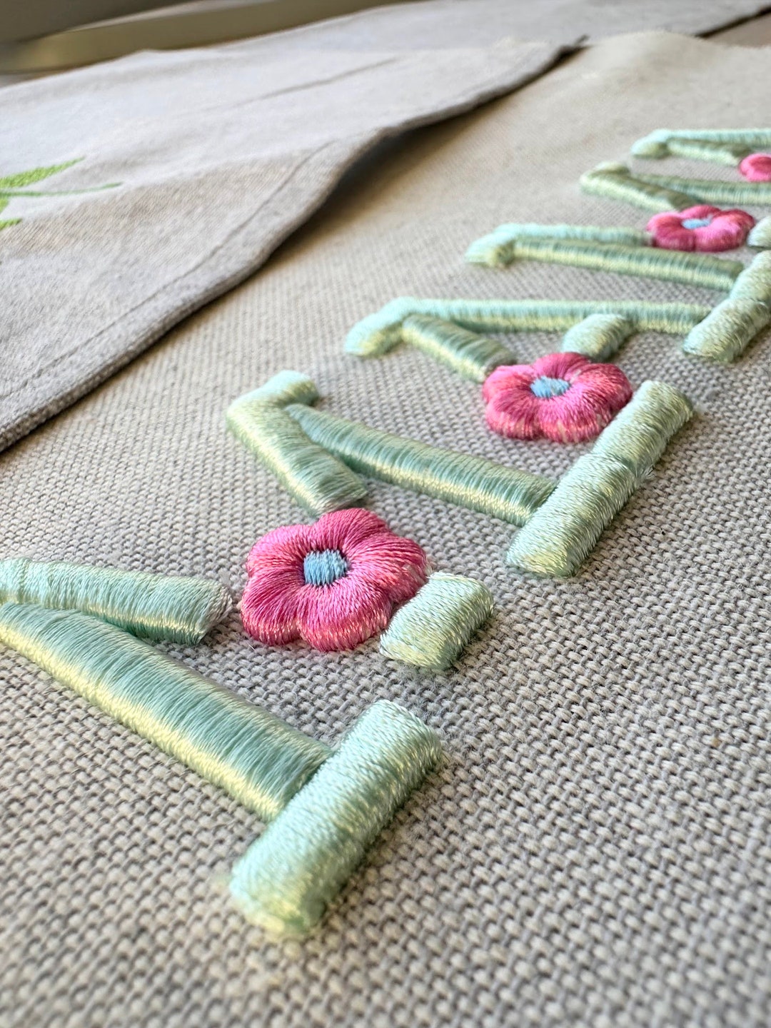 Floral Puff Embroidery Font Puffy Foam Machine Embroidery Designs 3D ...