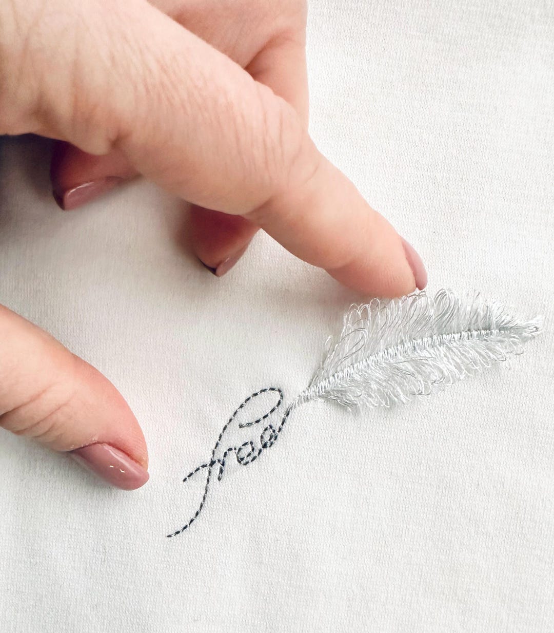 Free Saying Fringed Feather Machine Embroidery Designs Bold Saying ...