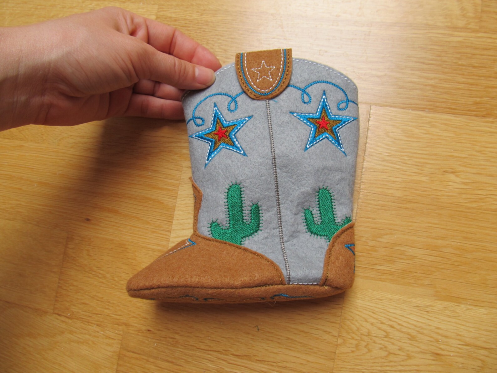Noisy Baby Cowboy Boots - Felt in the Hoop Project - Cowboy Boots ...