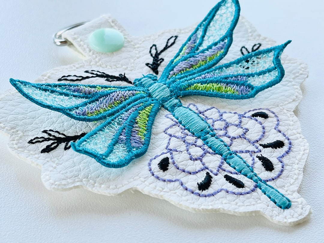 Dragonfly 3D Dimensional Keychain in the Hoop ITH Project FSL Dragonfly ...