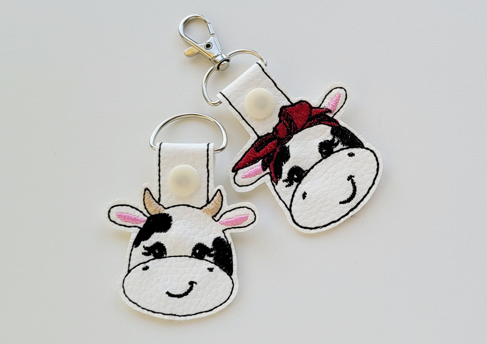 Cow Face Heifer Pretty Eyes Cow Head SET 2 Types ITH Key Fob - Etsy