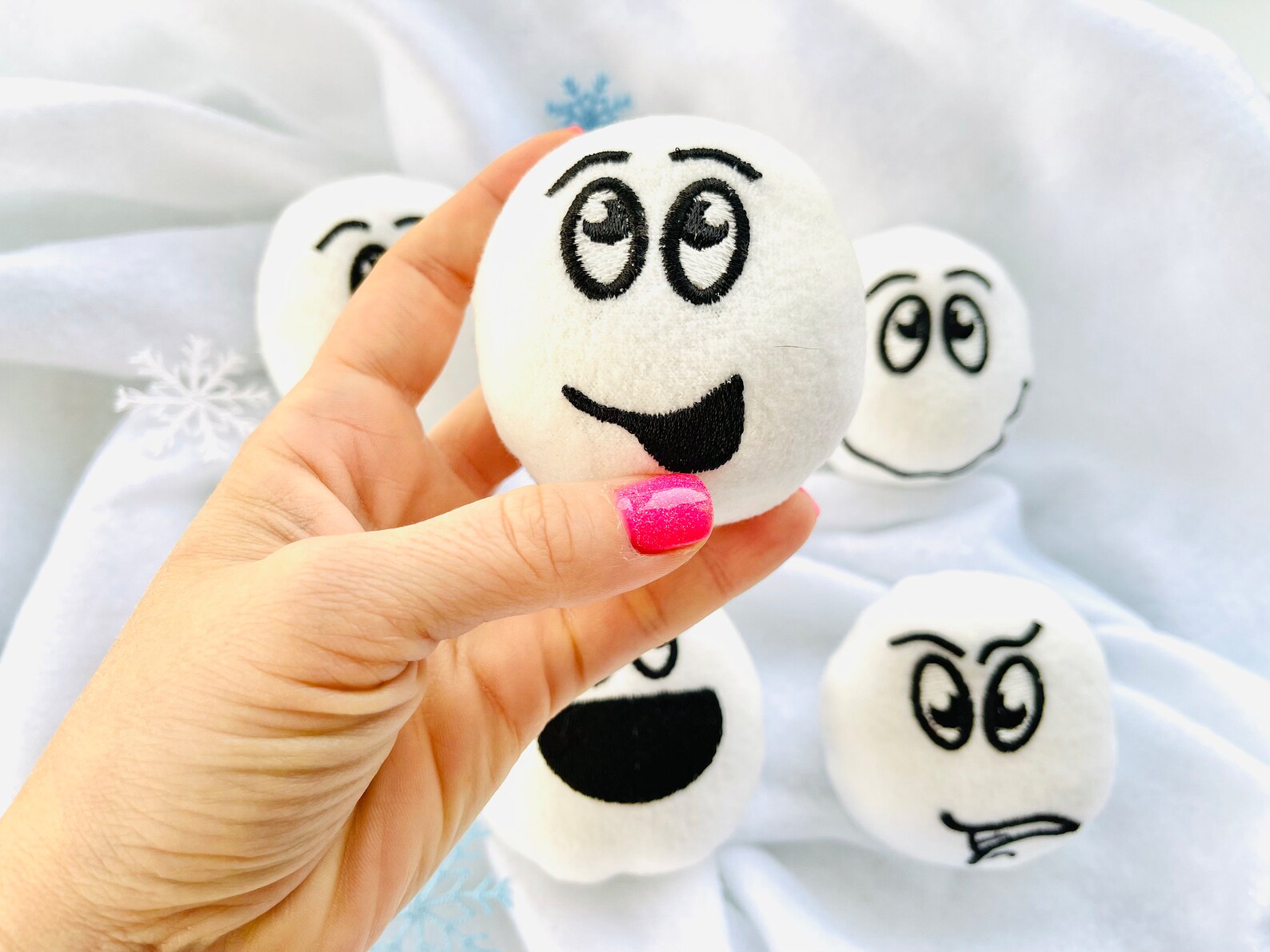 Snowball for Playing Snow Fight SET of 6 ITH in the Hoop Machine ...