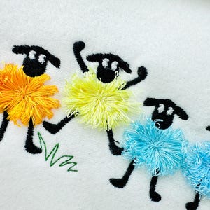 Funny Fuzzy Sheep Fringed Lamb 6 in a Row Fringe Machine Embroidery ...