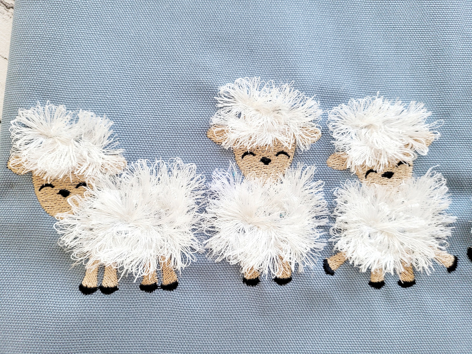 Cute Little Fluffy Sheep Fringed Chenille Sheep Small Machine ...