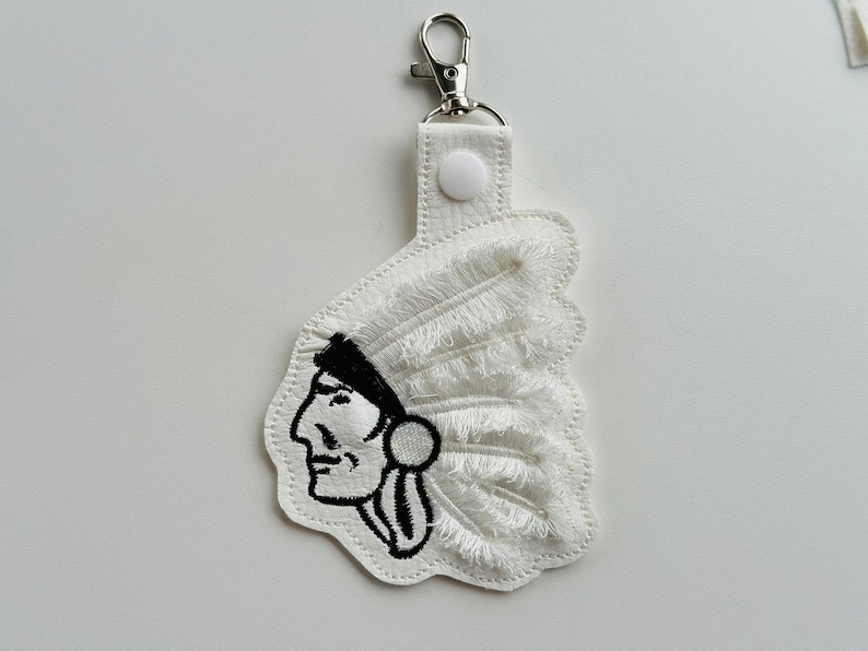 Indian Man Key Fob Snap Tab Eyelet Feathers Keychain in the Hoop ...