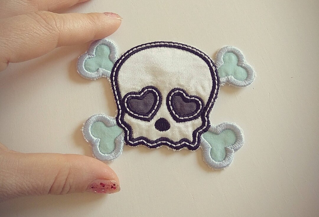 Cute Skull Heart Shaped Eyes Awesome Patch - Machine Embroidery Patch ...