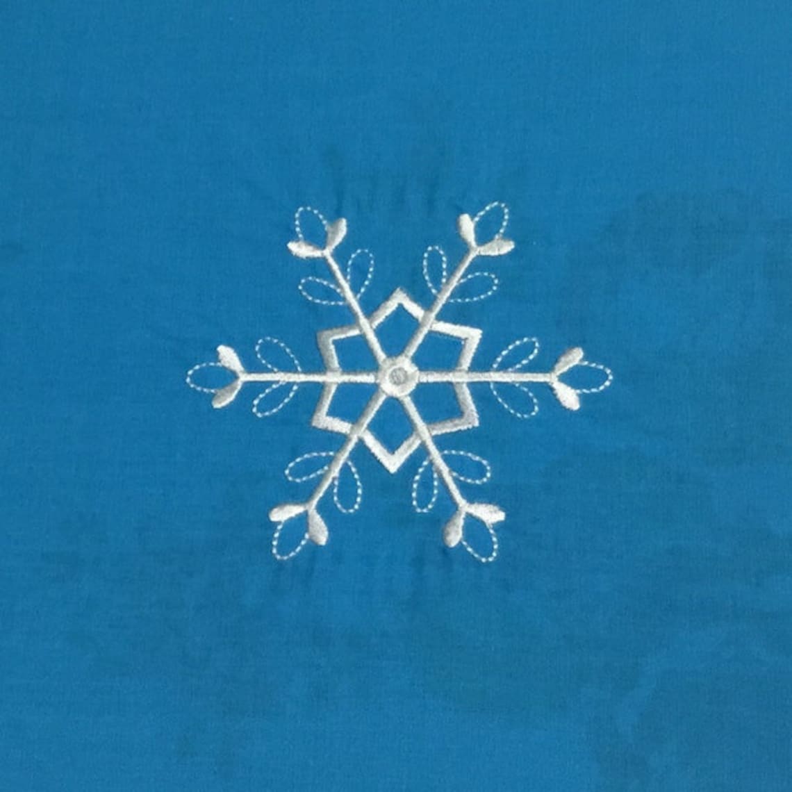 Snowflakes and Swirl Sparkle Tail SET of 3 Snowflake Swirl | Etsy