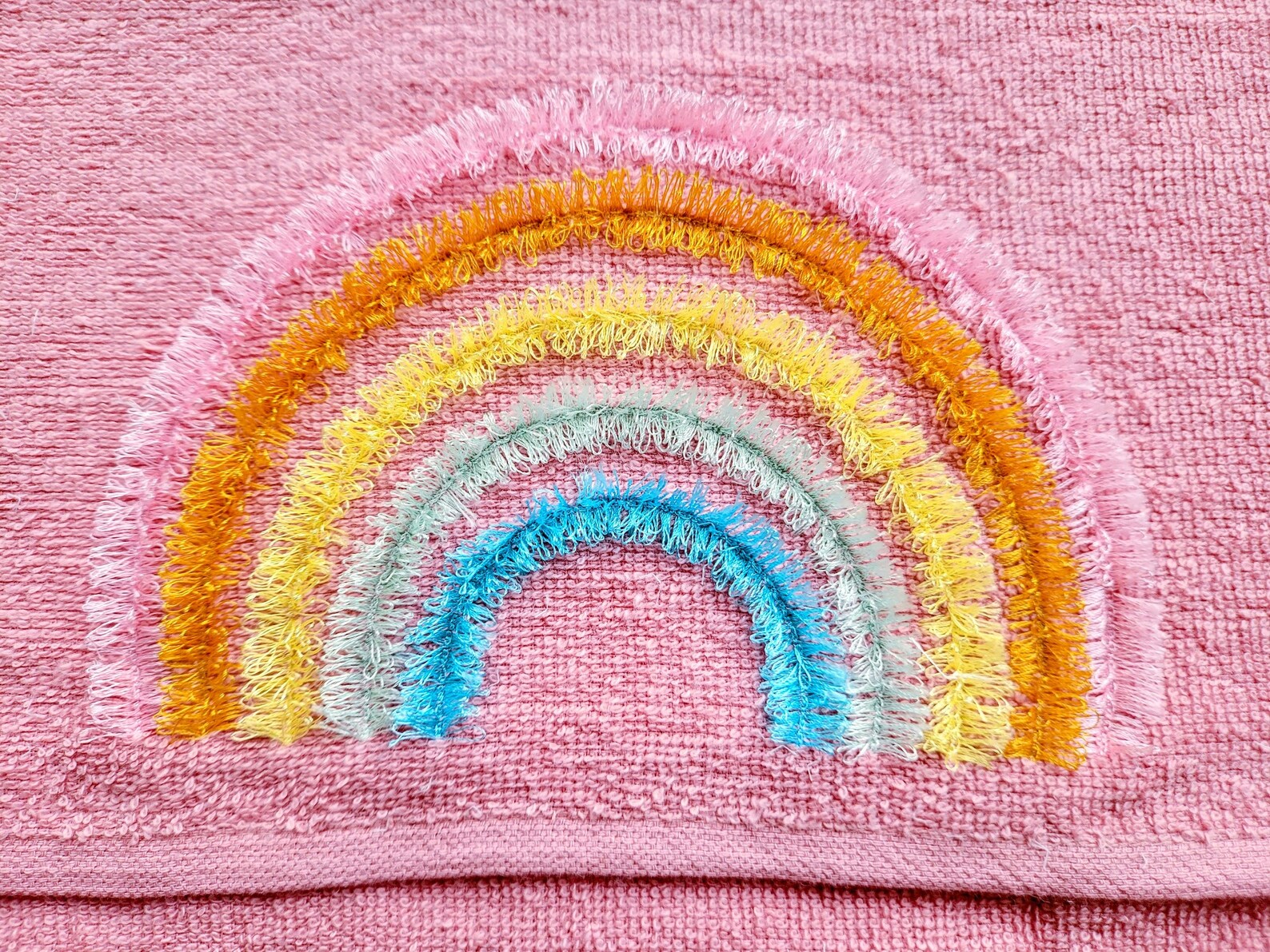 Fringed Rainbow, Awesome Fluffy Rainbow, Fringe in the Hoop ITH Machine ...