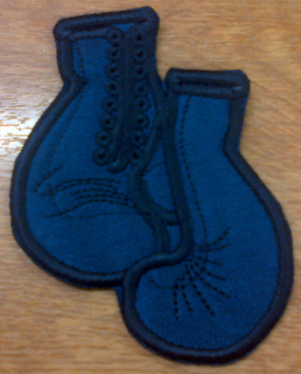 Boxing Gloves - Machine Embroidery Applique Design - for Hoop 4x4, 5x7 ...