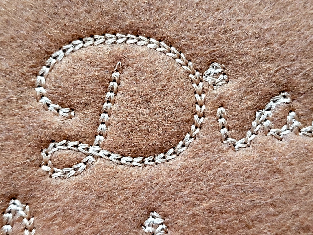 Quick Light Stitch Chain FONT Machine Embroidery Designs in Assorted ...